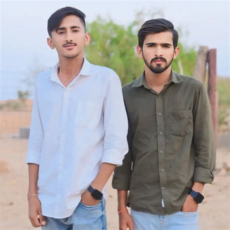 Kumawat Girdhar Kumawatgirdhar • Instagram Photos And Videos