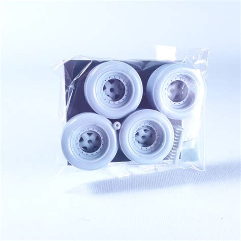 Porsche 934 Gr4 Gotti J55a Centerlock Kmp Scale Models