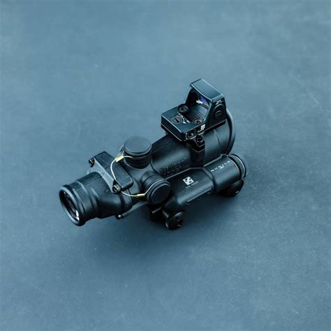 Trijicon Acog 4×32 Led And Rm06 Combo Trex Arms