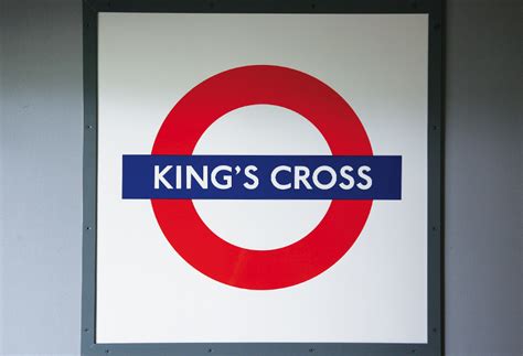 London Underground Signs Faqs Materials Dimensions Font And More A