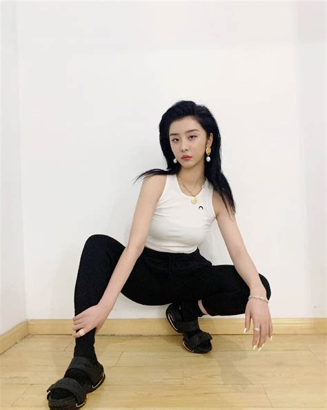 赵小棠身材赵小棠事业线 伤感说说吧