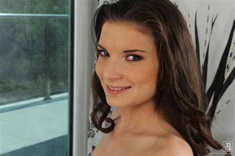 Anita Bellini And Purple Dildo Anita Bellini 17 081 Porn Pic Eporner