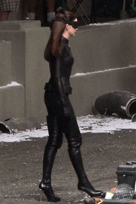 Anne Hathaway Fully Naked At Largest Celebrities Archive