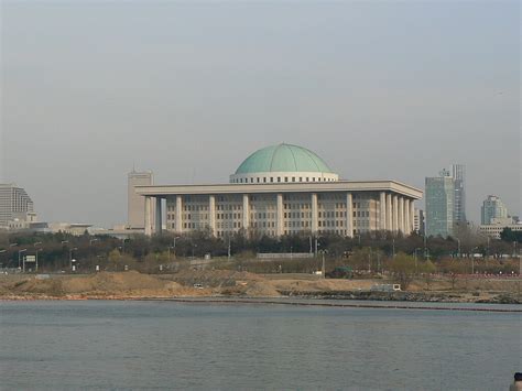 국회 고위공직자 가상자산 재산 공개 의무화 법안 만장일치 통과