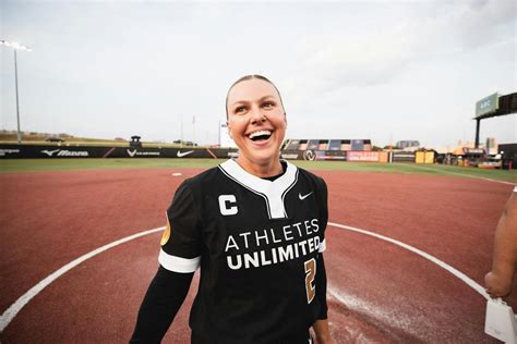 Amanda Lorenz Wins Fifth Annual Athletes Unlimited Softball Title The Gist