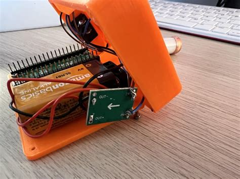 I Made A ‘ghost Detector Using A Raspberry Pi Pico And Some Other Bits