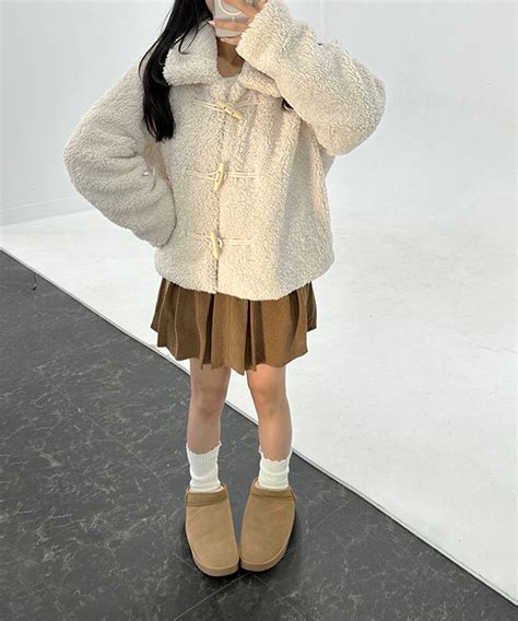귀염🧸안감누빔울함유포켓o 양털 울 오버핏 숏 아방 떡볶이 코트 2color 에이블리