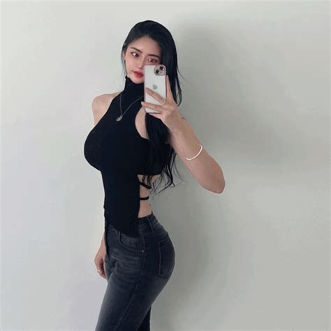 당일 반전섹시🖤 폴라 홀터 사선 백리스 나시 캡내장 뒷 트임 민소매 반목 스트랩 섹시룩 글램룩 파티룩 페스티벌 몸매보정 핏보장