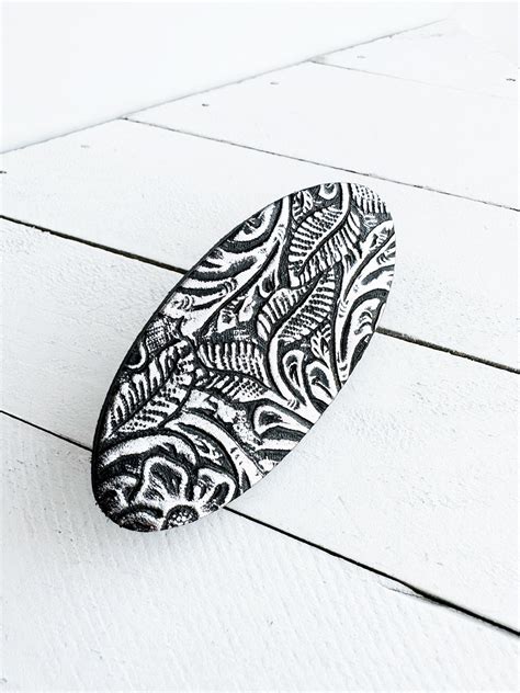 New Impressions Silver And Black Leather Dress Clip K 602 Kardiklips