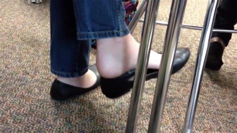 Candid Flats Dangling And Shoeplay In Class Porn Videos
