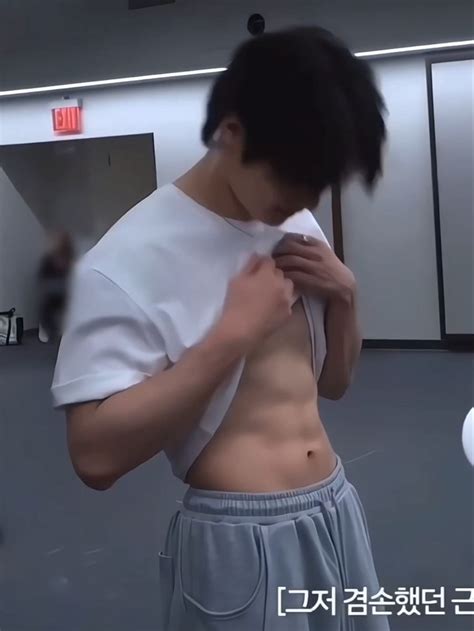 Seungmin Abs Skz