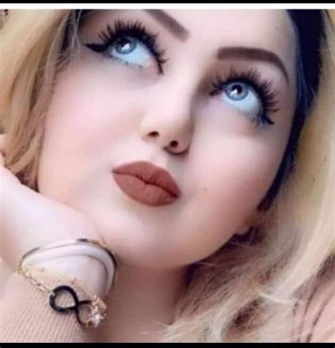 Pin Di Jana Bs Su صور بنات وفنيات