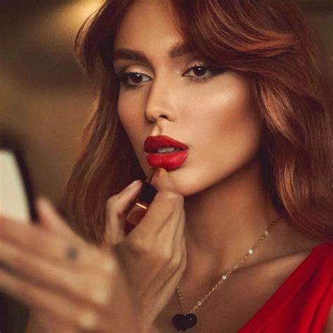 Veja Fernanda Campos Influencer Apontada Como Amante De Neymar Antes E Depois Da Fama