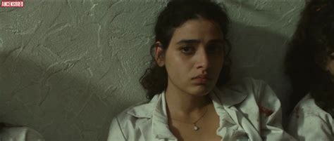 Naked Manal Issa In Memory Box