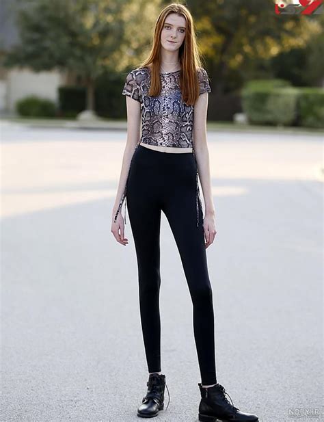 عکس زیباترین پای زن جهان عکس نودی