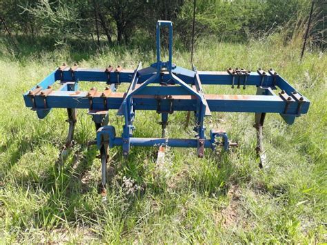 5 Tine Ripper Chisel Plow