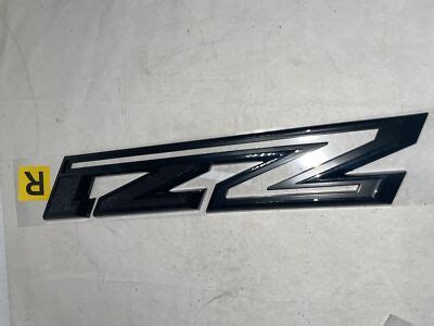 2021 2023 Silverado Black Passenger Fender Z71 Emblem New Gm