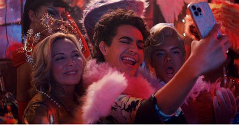 Cette S Rie Avec La Star De Sex And The City Cartonne Sur Netflix