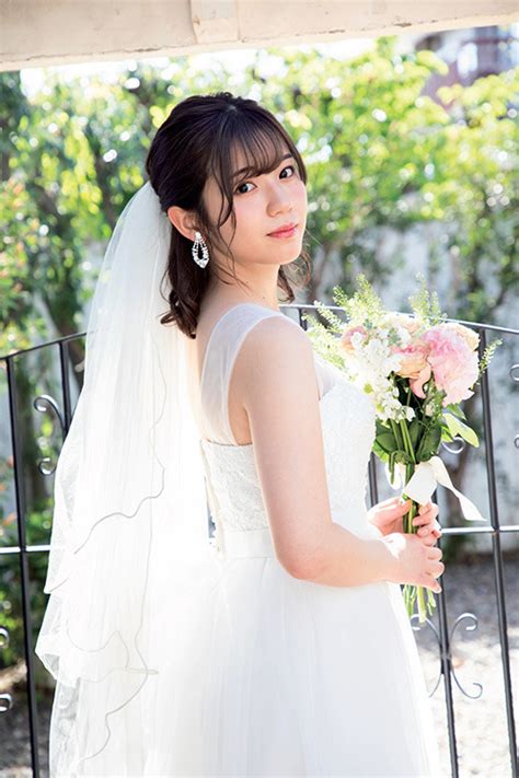 旬の美女6人の水着グラビア写真集『旬撮girl Vol 6「初めてを密着撮」』誌面カット解禁！表紙はnmb48・横野すみれ、藤井えるも登場 1