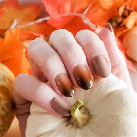 مدل ناخن آمبره پاییزی شیک و دخترانه برای استایلی پاییزه