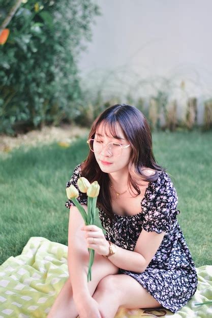 Premium Photo Nature Girl