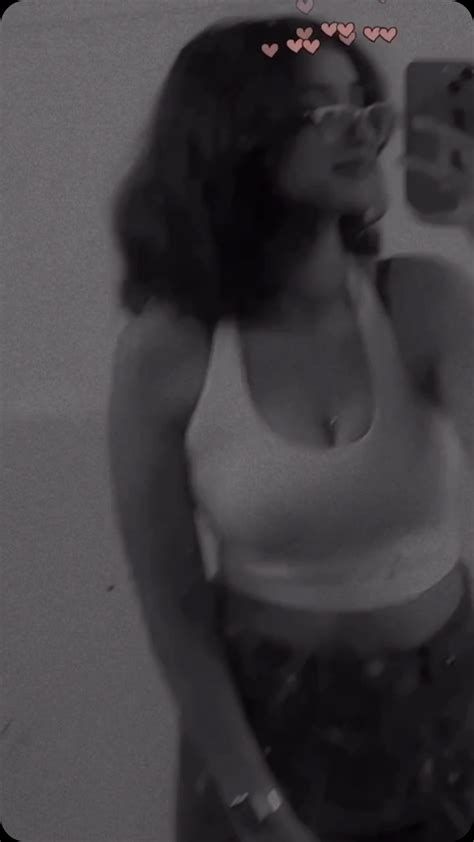 Divya Rai 🤌🏻 Instagram