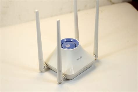 Tenda F6 300mbps router used | digiStruck Bangladesh