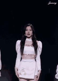 Underboob  S Tenor