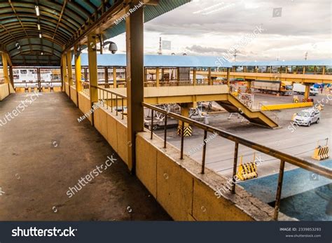 Pedestrian Overpass Philippines Photos Images And Pictures Shutterstock