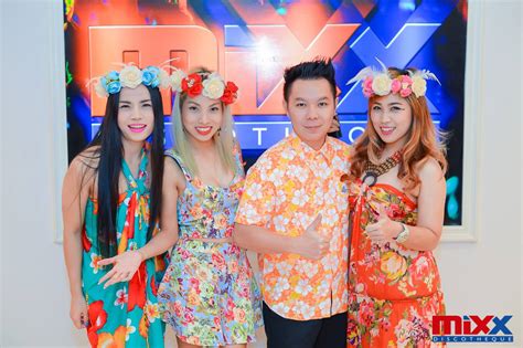 “sawasdee Pee Mai” Happy Thai Mixx Discotheque Bangkok
