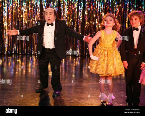 Its Always Sunny In Philadelphia Danny Devito Left Frank Reynolds Little Beauties