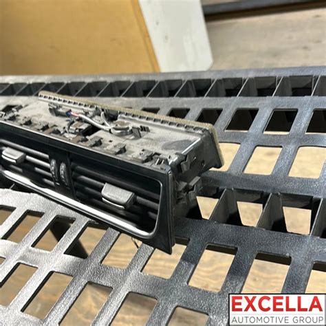 Audi A4 S4 A5 S5 Center Air Vents 8t1820951c A0 Excella Automotive
