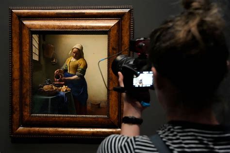 Vermeer Exhibit To Unite Milkmaid Girl With A Pearl Earring