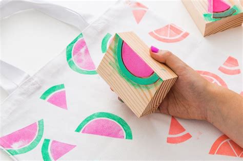 A New Way To Make Hand Stamped Tote Bags In Under 30 Minutes Hand
