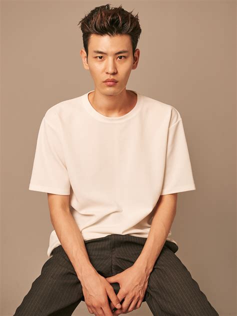 제출용 남자 모델 프로필 사진 네이버 블로그