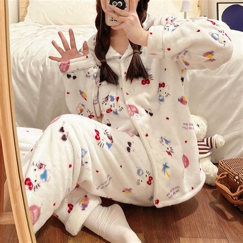 키티 극세사 잠옷2 아이보리 산리오 캐릭터 겨울 수면 파자마