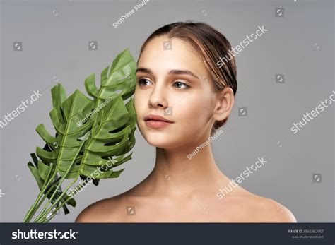 Pretty Woman Naked Shoulders Clean Skin Stock Photo Shutterstock
