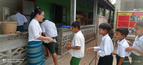 ကော့သောင်းမြို့တွင် ၇၆ နှစ်မြောက် လွတ်လပ်ရေးနေ့ အထိမ်းအမှတ် သတင်းစကား လက်ကမ်းစာစောင်များ ဖြန့