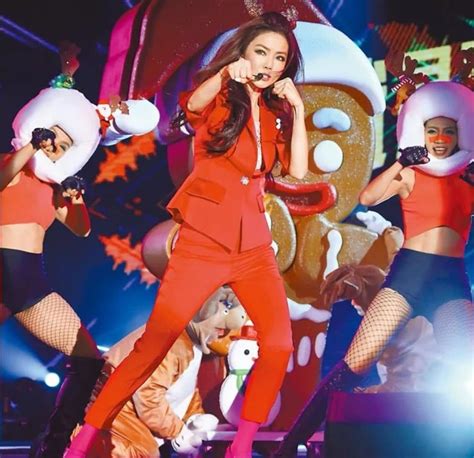 励志女星谢金燕，人生总是让人很无奈，但是唯独只有她是最坚强 搜狐大视野 搜狐新闻