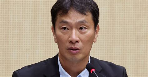 금감원 두산로보·밥캣 합병 신고서 또 정정 요구