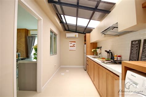 แชร์ไอเดียแต่งครัวหลังบ้านฉบับทาวน์เฮ้าส์พื้นที่จำกัด ให้สวยถูกใจ ใช้งานได้ครบทุกพื้นที่