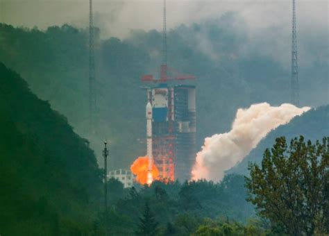 Дэлхийг алсаас тандан судлах бүлэг хиймэл дагуулыг тойрог замд гаргажээ Мэдээ мэдээлэл