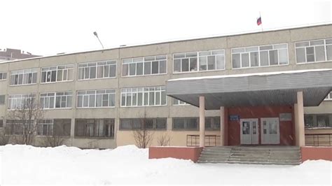 Школьники по очереди в туалет ходят Youtube