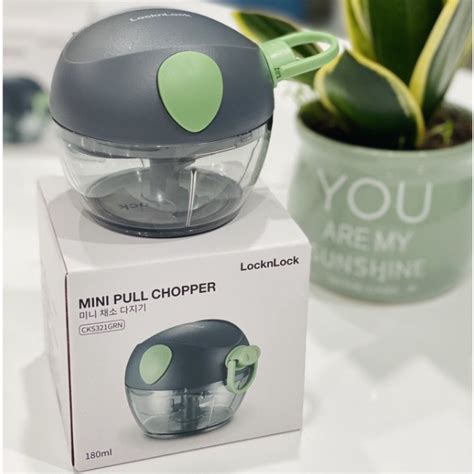 Dụng Cụ Xay Tỏi ớt Cầm Tay Lockandlock Mini Hình Chú Heo Cks321grn