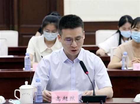 蓝绍敏始终扣好对党忠诚的第一颗扣子争做的新时代青年 省级政协