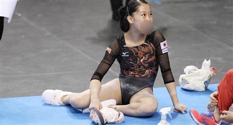 （再販）2018体操国際大会日本代表02 選手1の段違平行棒