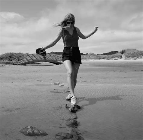 Sexy Photos Taylor Swift On The Internet Popmedley