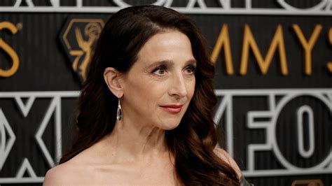 Two And A Half Men Marin Hinkle Is Getting Divorced After 26 Years