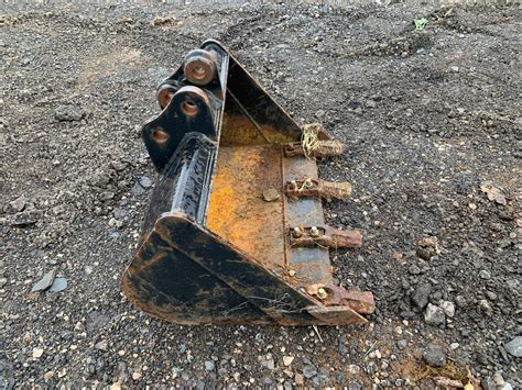 Jcb Mini Excavator Digging Bucket With Teeth Emyr Evans Tractors