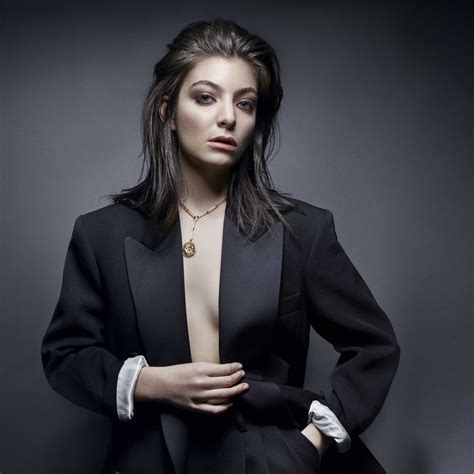 Lorde Metro Photoshoot Lorde Confirms Shes Working On Third Album